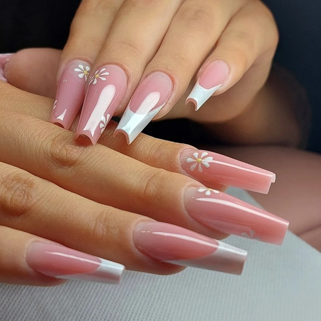 By.Nena nails studio, Luleå - Bokadirekt